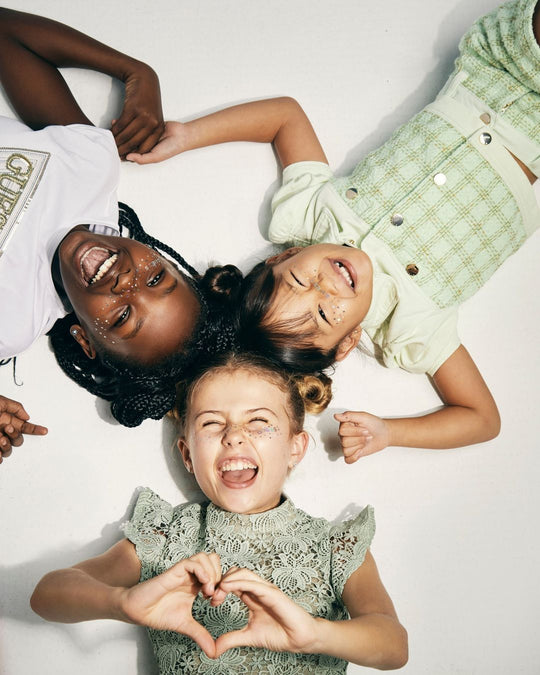 Revolution Shop | Donna, Uomo, Bambini | Abbigliamento, Scarpe, Borse